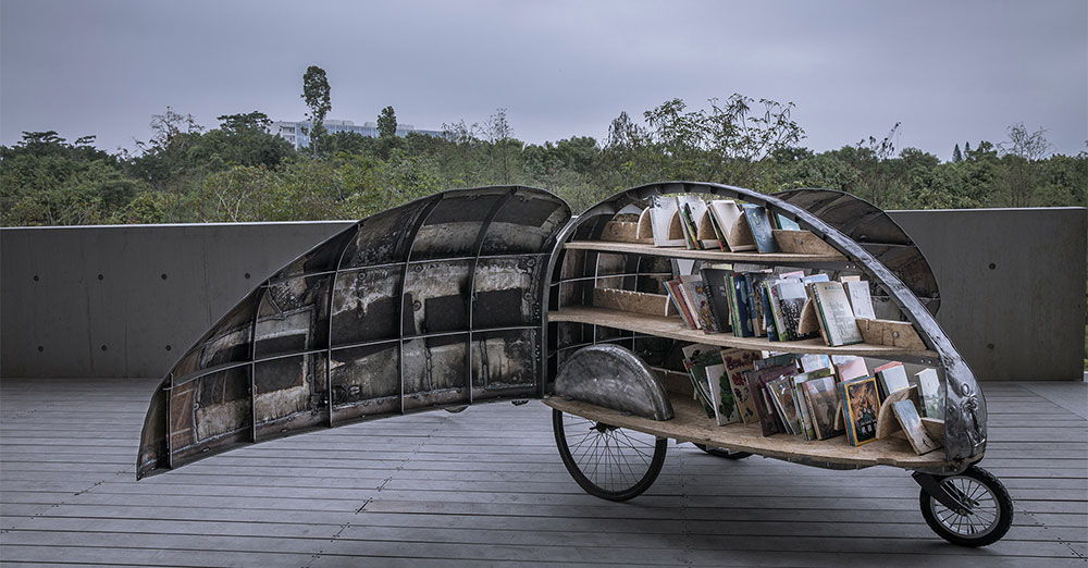 Shared Lady Beetle - A Micro Movable Library for Kids by LUO studio