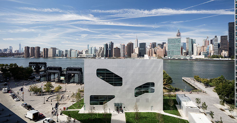 Hunters Point Library by Steven Holl Architects