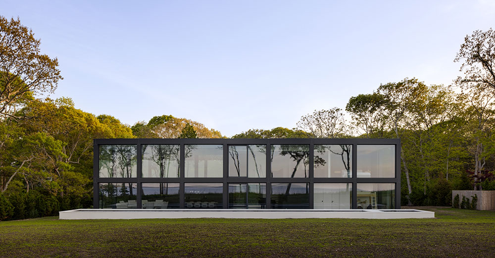 Frame House by Worrell Yeung